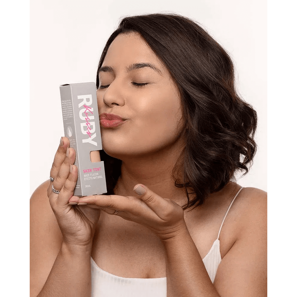Base Ruby Kisses Fluida Skin Tint 230 30ml